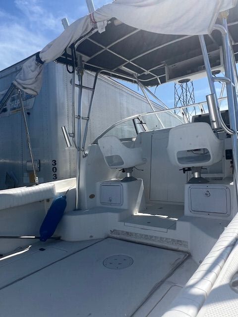 1998 27' Cobia Walk-around (Dania Beach, FL) - 2024520400025001-001-0000