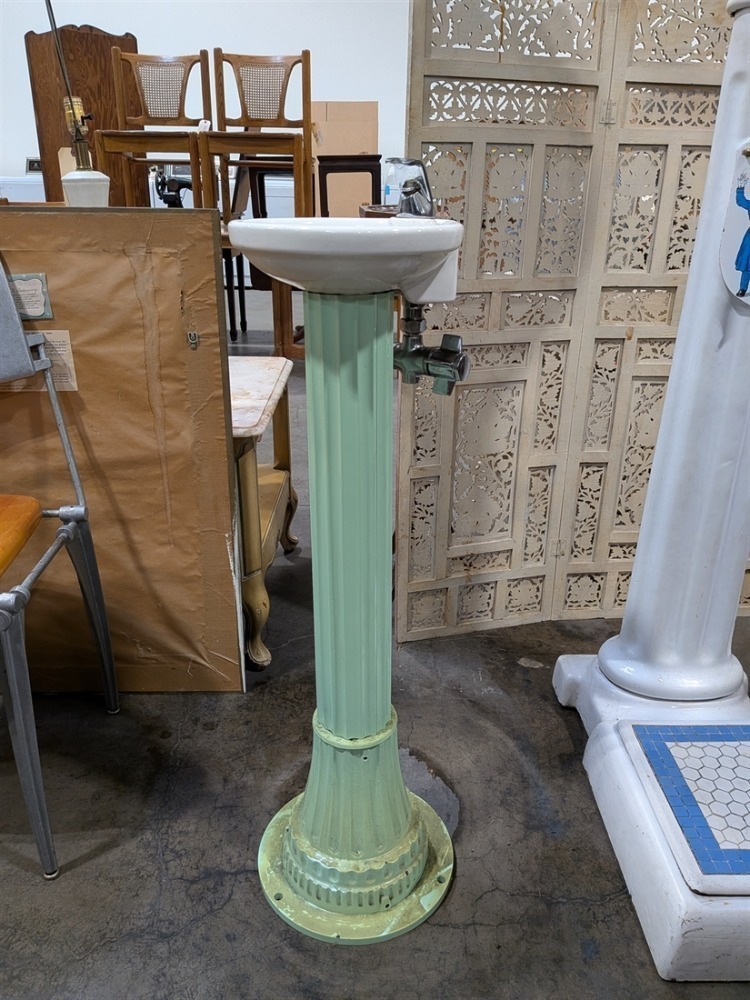 Pedistal Cast Iron & Porcelain Drinking Fountain
